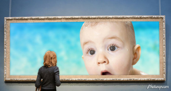 Create Funny Photo Montage Visitor at museum – Photozop
